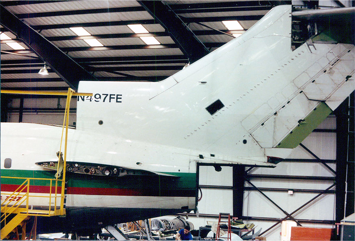 DHC B727 Rolls Royce Tay Re Engine - Dee Howard Company Innovations ...